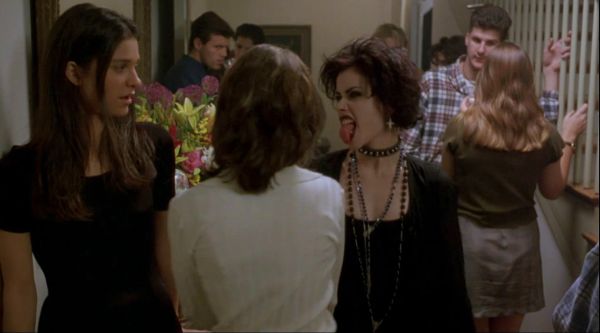 Screencaptures - 1996-thecraft-01102 - Fairuza Balk Gallery
